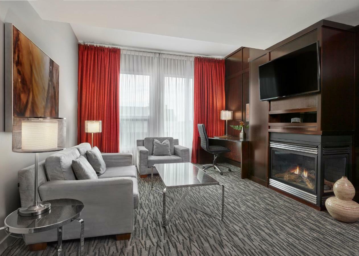 HOTEL MATRIX | ⋆⋆⋆⋆ | EDMONTON, CANADA | SEASON DEALS FROM $95